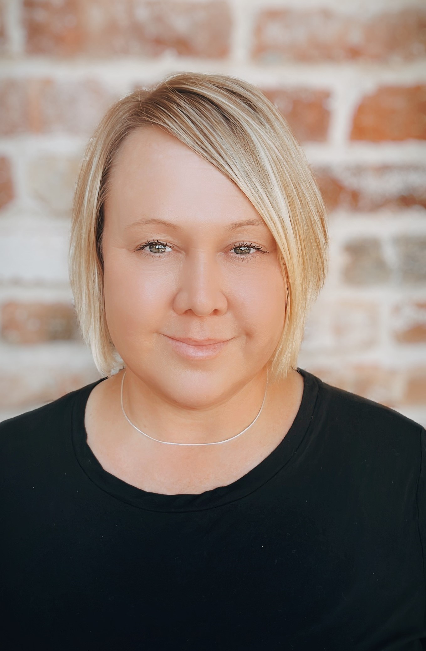 Shena Moran's Instagram, Twitter & Facebook on IDCrawl